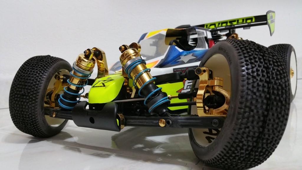 Kyosho MP9 TKI3 Edición Oro. Por Andrea Giomarelli - infoRC.net